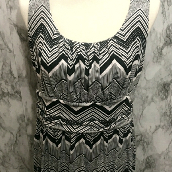AB Studio | Dresses | Ab Studio Black White Zigzag Print Chic Maxi ...
